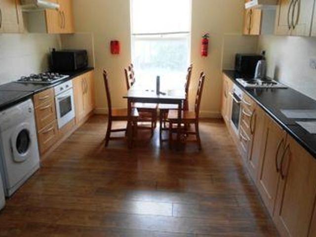 9 Bedrooms Terraced house for rent in Cardigan Road, Headingley, Leeds LS6