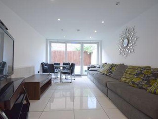 9 Bedrooms Terraced house for rent in Hirwain Street, Cardiff CF24
