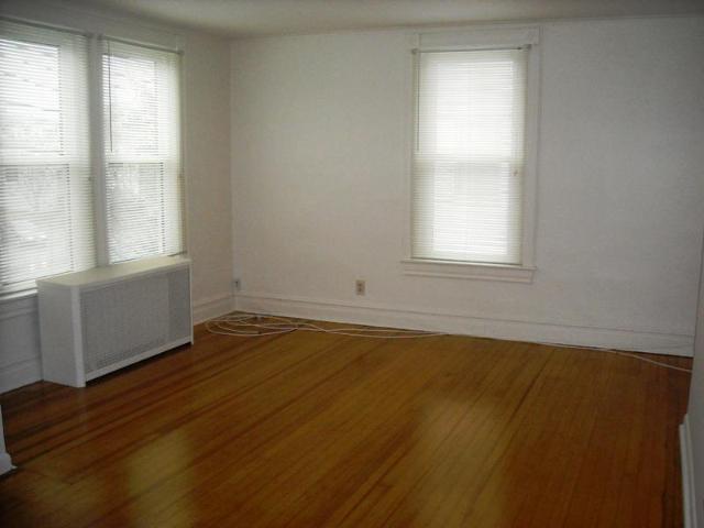 9 Beechtree Ln