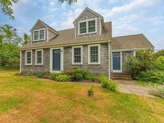 9 Benson Rd