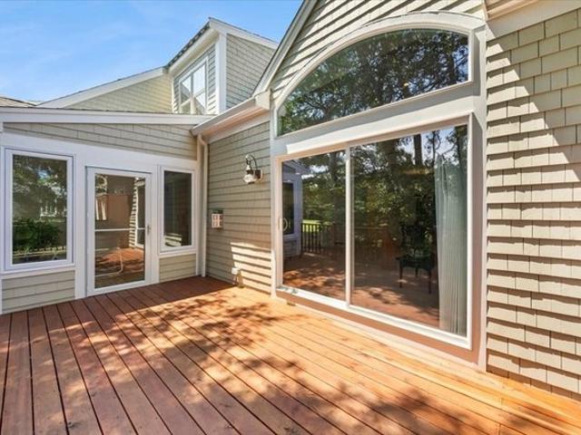 9 Blue Meadow Ct Unit 9, Bourne, MA 02532