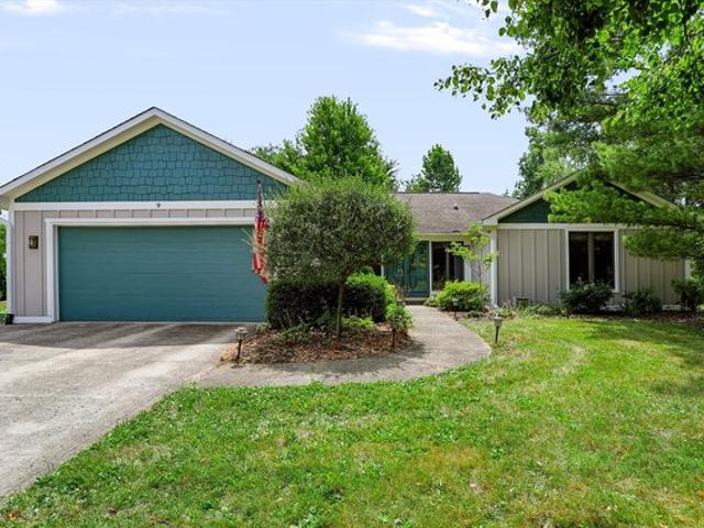 9 Bluebird Ct, Greenfield, IN 46140