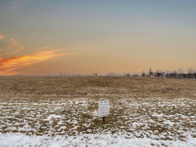 9 Boulder Dr, Carlock, IL 61725 | MLS #12317 | Compass
