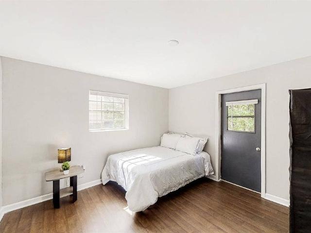 10 BR in Ellenwood