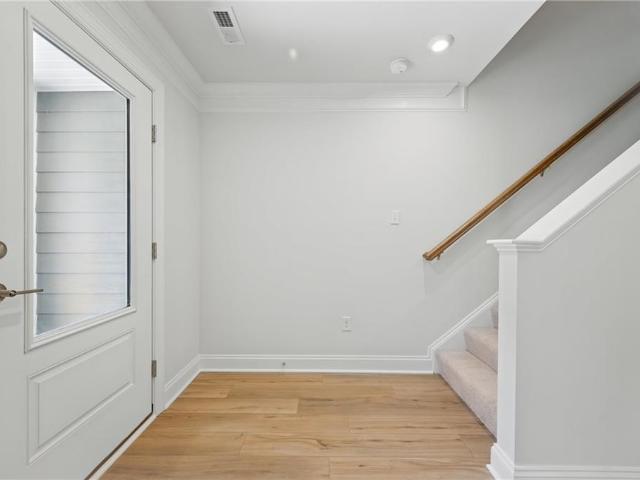 9 Bracewell LN