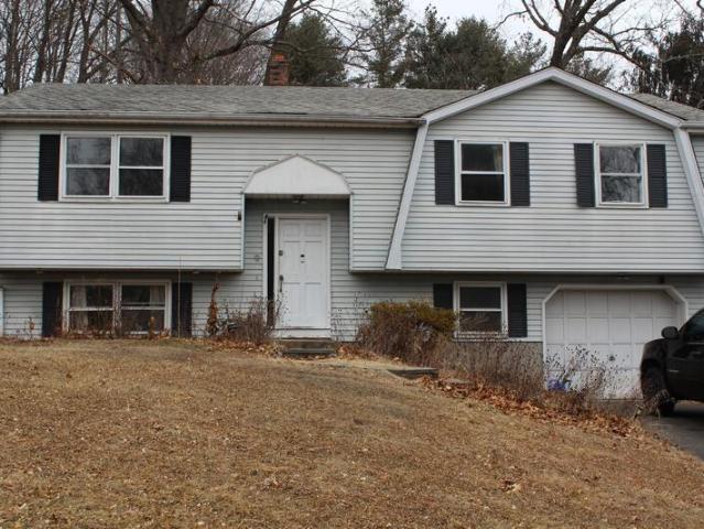 9 Bromley Court, Hamden, CT 06514