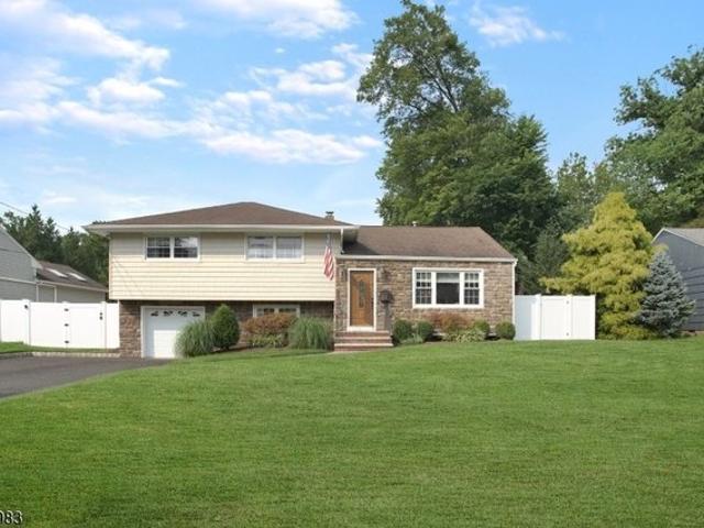 9 Brookdale Rd, Cranford, NJ 07016