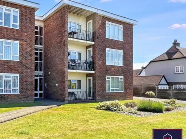 9 Brooklyn Avenue, Debden Green, IG10 1BL, United Kingdom | 2 bed apartment for rent #167388758 | Rentberry