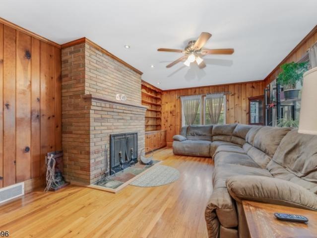 9 Broad St, Stockton, NJ 08559 | MLS #4024 | Compass