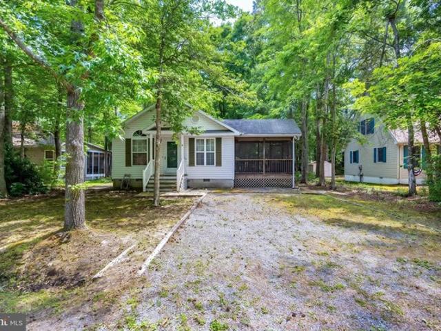 9 Camelot Cir, Ocean Pines, MD 21811