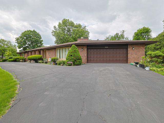 9 Camelot Drive