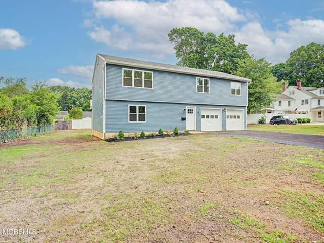 9 Campbell Dr, Eatontown, NJ 07724