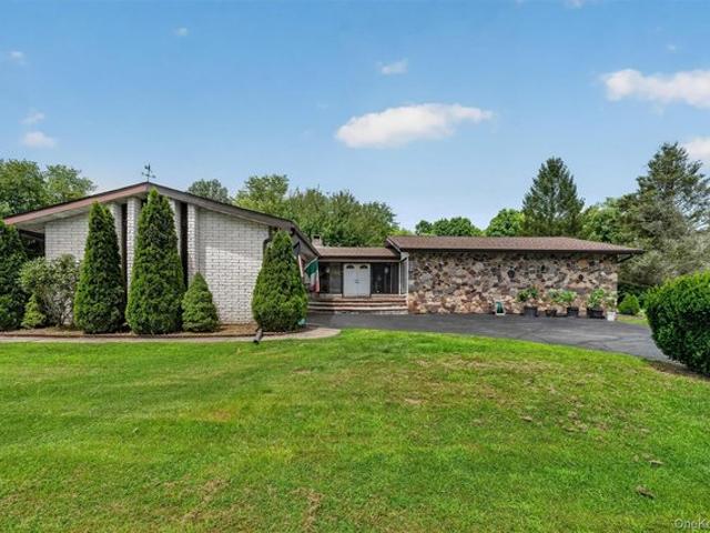 9 Carpenter Rd, Port Jervis, NY 12771