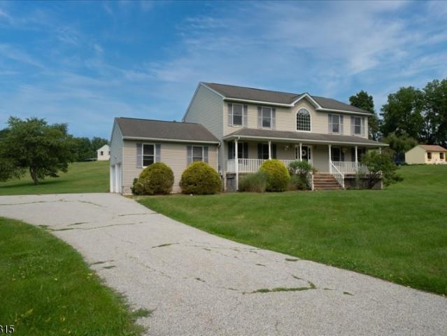9 Carriage Ln