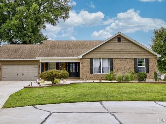 9 Carriage Way E, Saint Peters, MO 63376