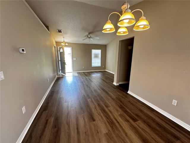 9 Cedar Cir, Ocala, FL 34472 | MLS #OM721163 | Compass