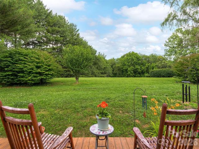 9 Cedar Hill Road