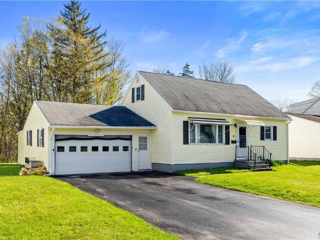 9 Cedar Lane