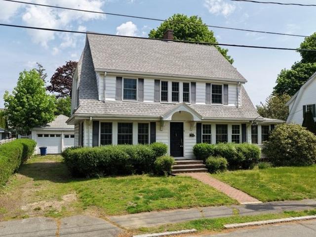 9 Cedar St, Marblehead, MA 01945