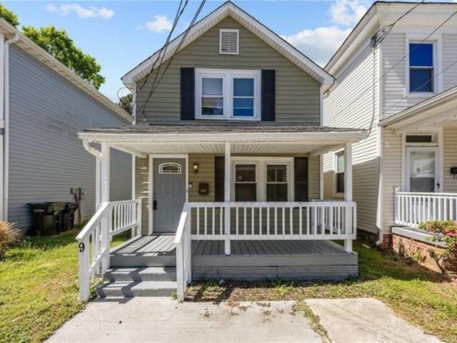 9 Chamberlin Ave W, Hampton, VA 23663