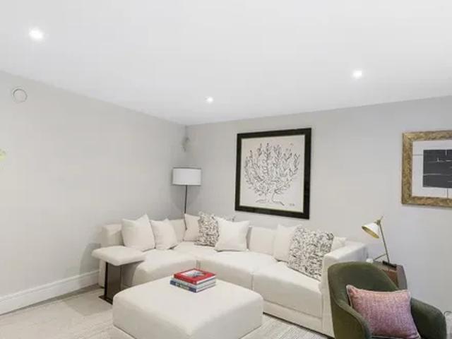 9 Chapel Side, London, W2 4LL, United Kingdom | 1 bed house for rent #137931168 | Rentberry
