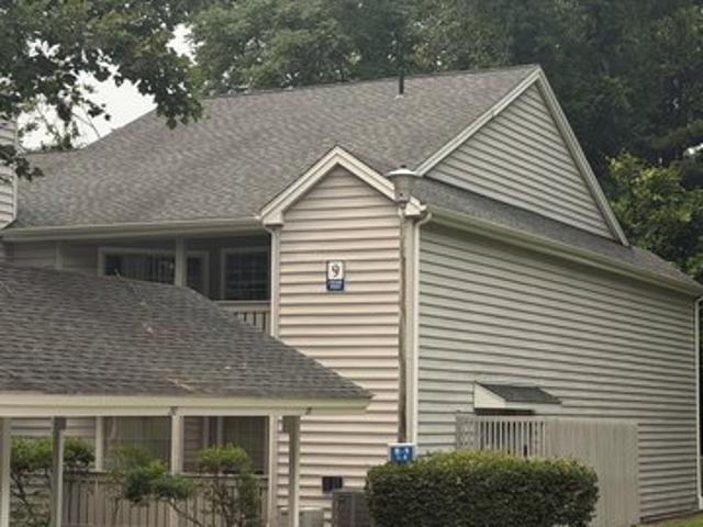 9 Chase Oaks Ct, Groton, CT 06340