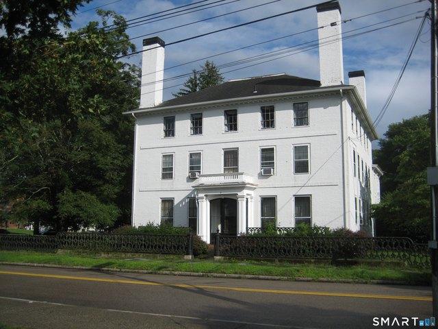 9 Chelsea Parade S, Norwich, CT 06360