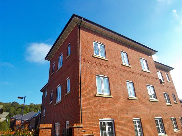 9, Church Beck Chase, Ringley Locks, Stoneclough M26, 2 bed flat to rent, £850 pcm | PrimeLocation