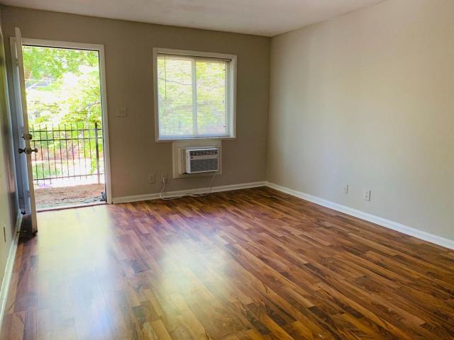 9 Clay Street SE 2 Bedroom Apartment for Rent at 9 Clay St Se, Atlanta, GA 30317 Kirkwood