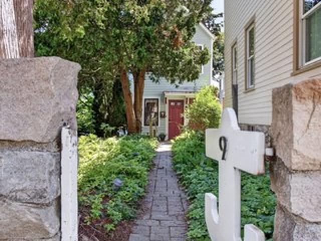 9 Cliff St, Stonington, CT 06378
