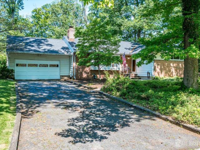 9 Clive Hills Road