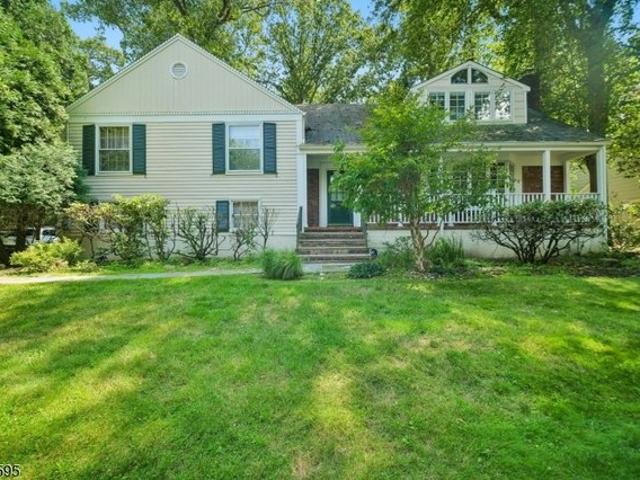 9 Coleridge Rd, Millburn, NJ 07078