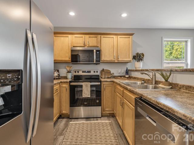 9 Coral Berry Drive