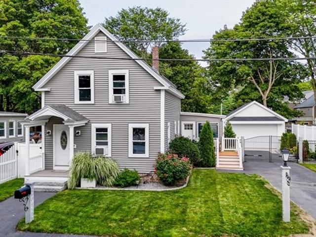 9 Cottage St, Dracut, MA 01826
