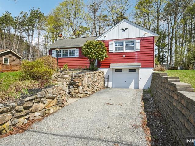 9 Cottonwood Court