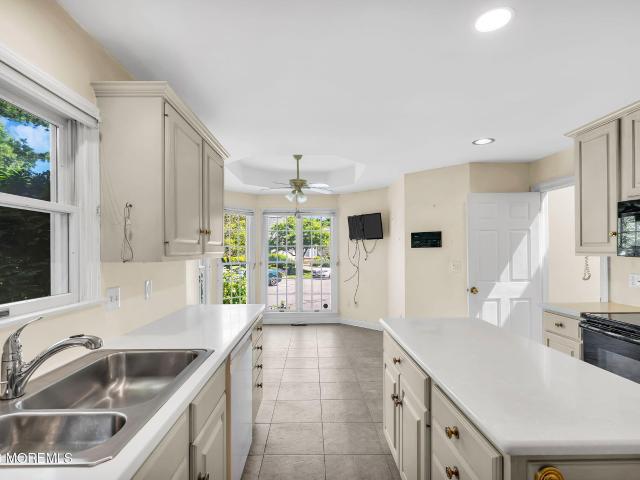 9 Country Lane Unit 11