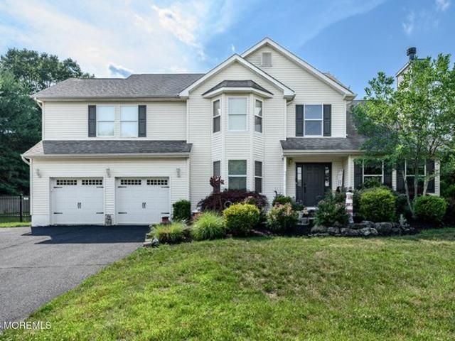 9 Country Rd, Jackson, NJ 08527