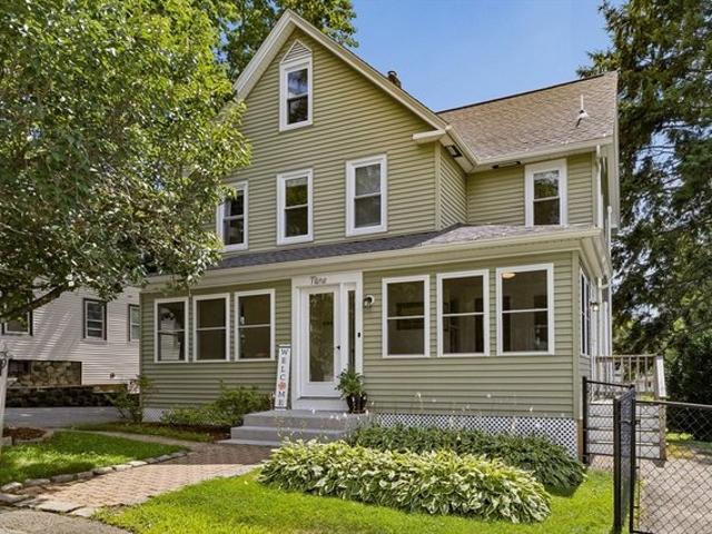 9 Crane Ave, Maynard, MA 01754