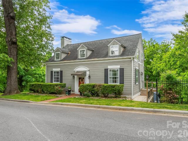 9 Crescent Drive