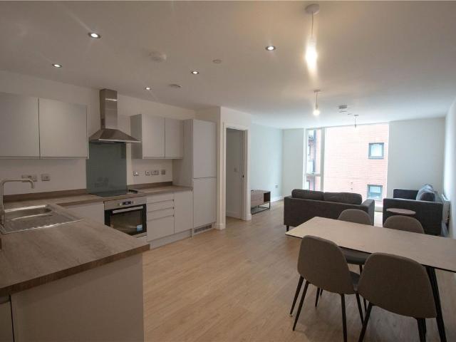 9 Dyche Street, Manchester M4, 2 bed flat to rent, £1,450 pcm | PrimeLocation