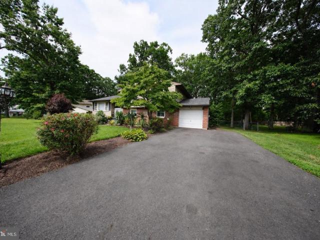9 Dartmouth Drive