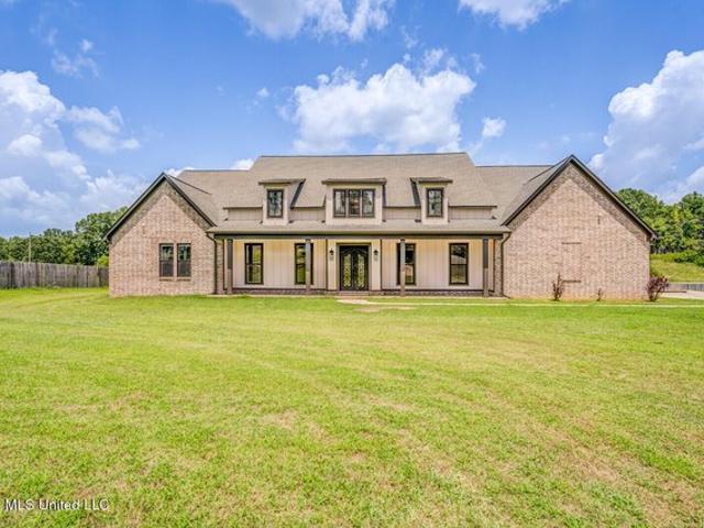 9 Davis Rd, Byhalia, MS 38611