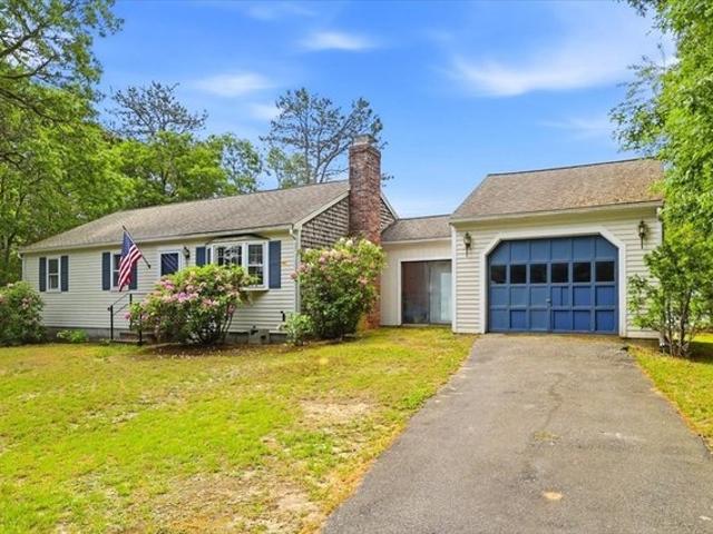 9 Deerfield Rd, Yarmouth, MA 02673