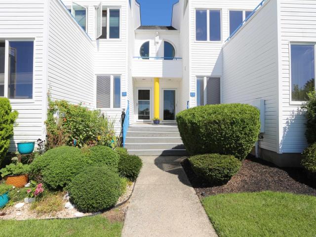 9 Delmar Ln