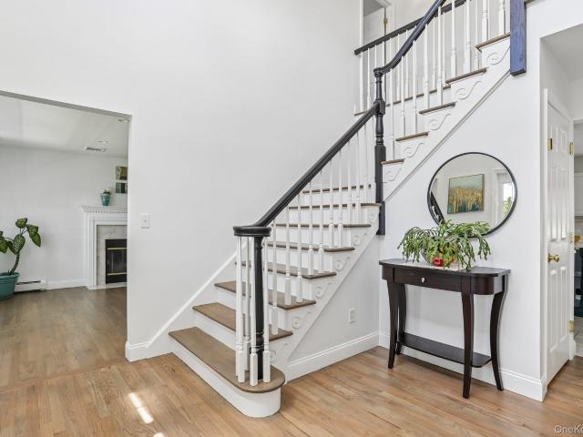 9 Derose Lane