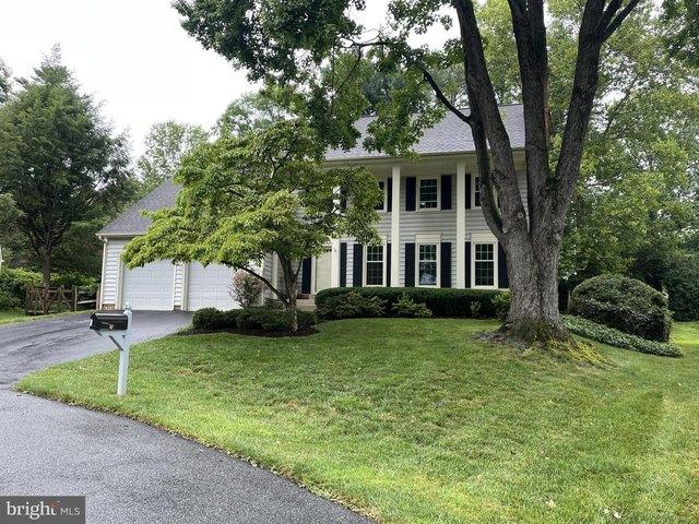 9 Doolittle Ct, Montgomery Village, MD 20886