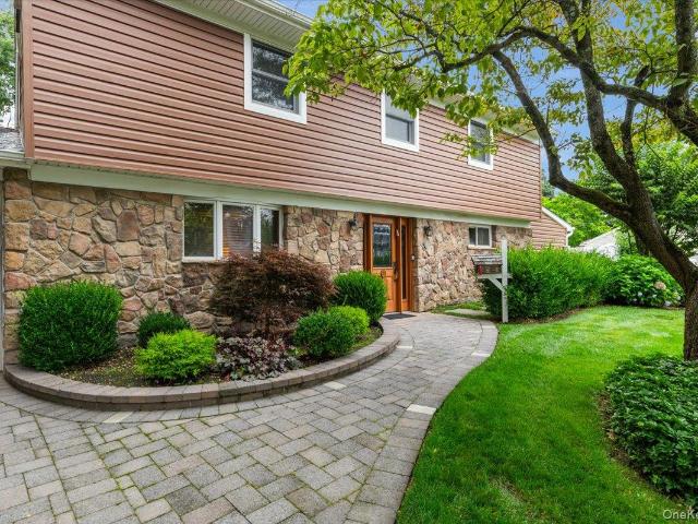 9 Donald Drive