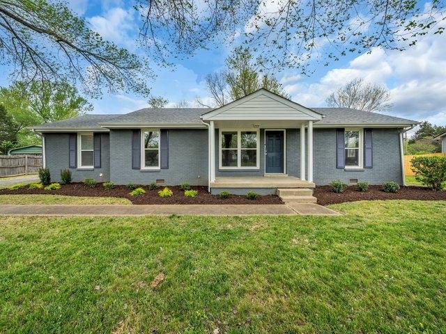 9 Donelson Dr, Clarksville, TN 37042