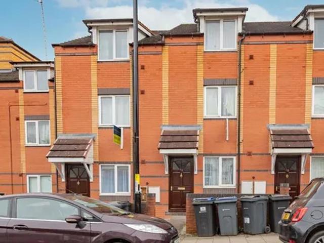 9 Exeter Road, Metchley, B29 6EU, United Kingdom | 5 bed house for rent #133739774 | Rentberry