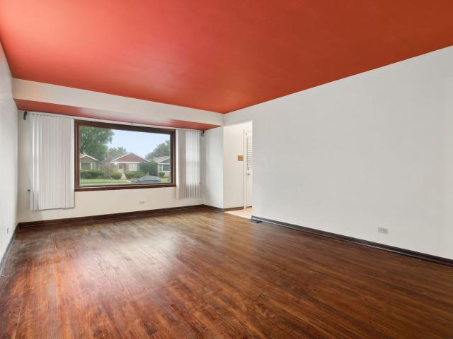 9 E 144th Street